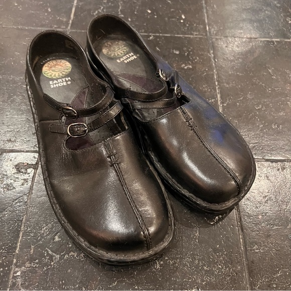 Earth | Shoes | Earth Shoe Black Leather Lily Mary Jane Clogs 75 | Poshmark